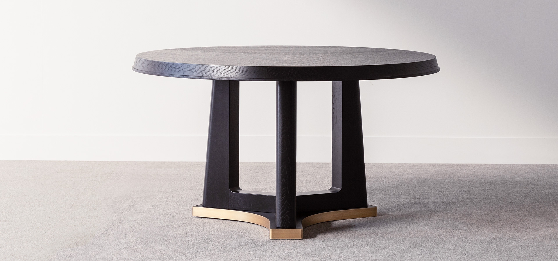 IENA - Table - Hamilton Conte